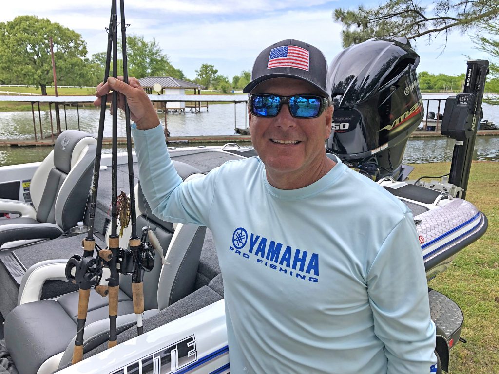 Davy Hite catches 6 bass over 6 pounds with very limited tackle ...