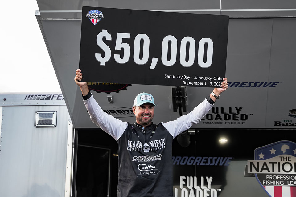 Scott Siller goes wire-to-wire to win on Sandusky Bay in record ...