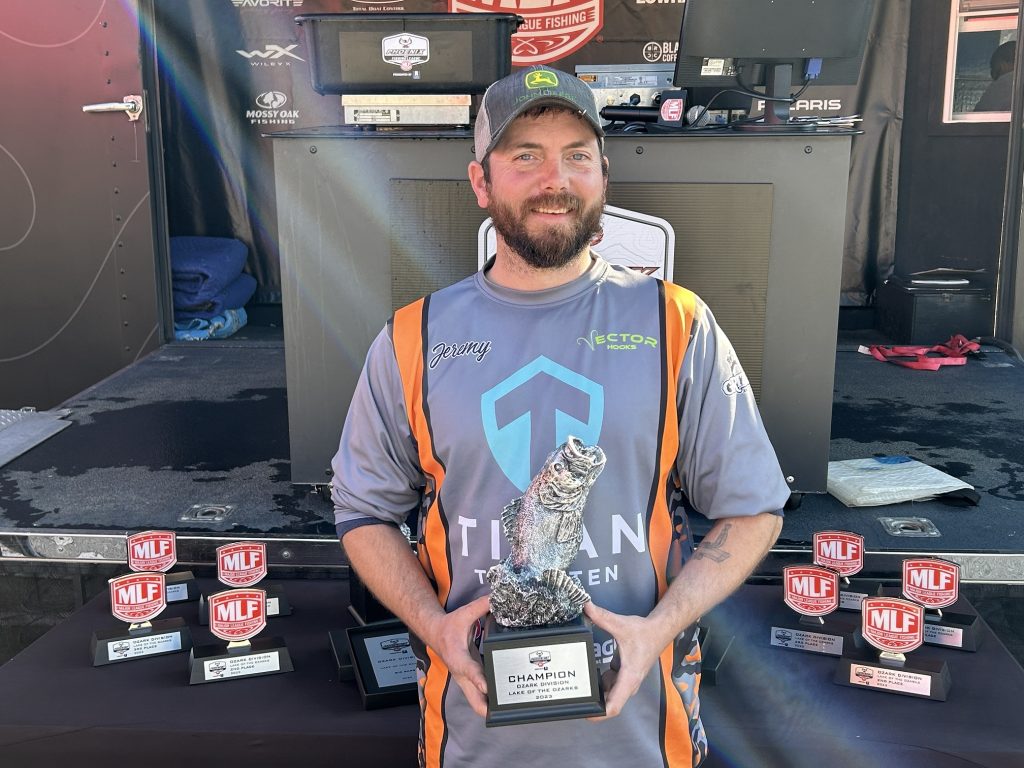 Martin Claims Victory at Phoenix Bass Fishing League Event at Harris ...